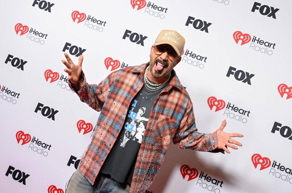 AJ McLean Invites Taylor Swift To Perform Viral Mash-Up of ‘Elizabeth ...