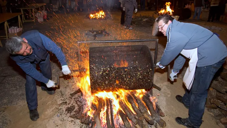 Russia’s ‘Black Hole’ Kilo-Class Submarine Has a Message for the U.S. Navy