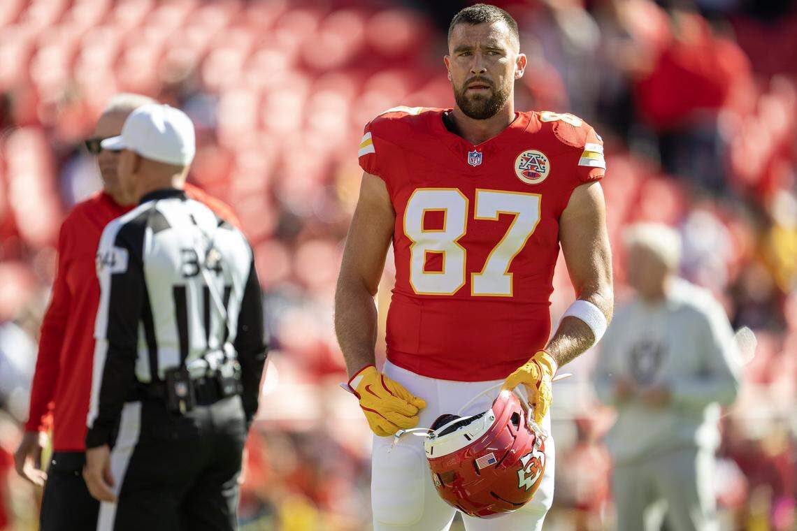 Chiefs' Travis Kelce added CBS Sports ‘intern' to his résumé during ...
