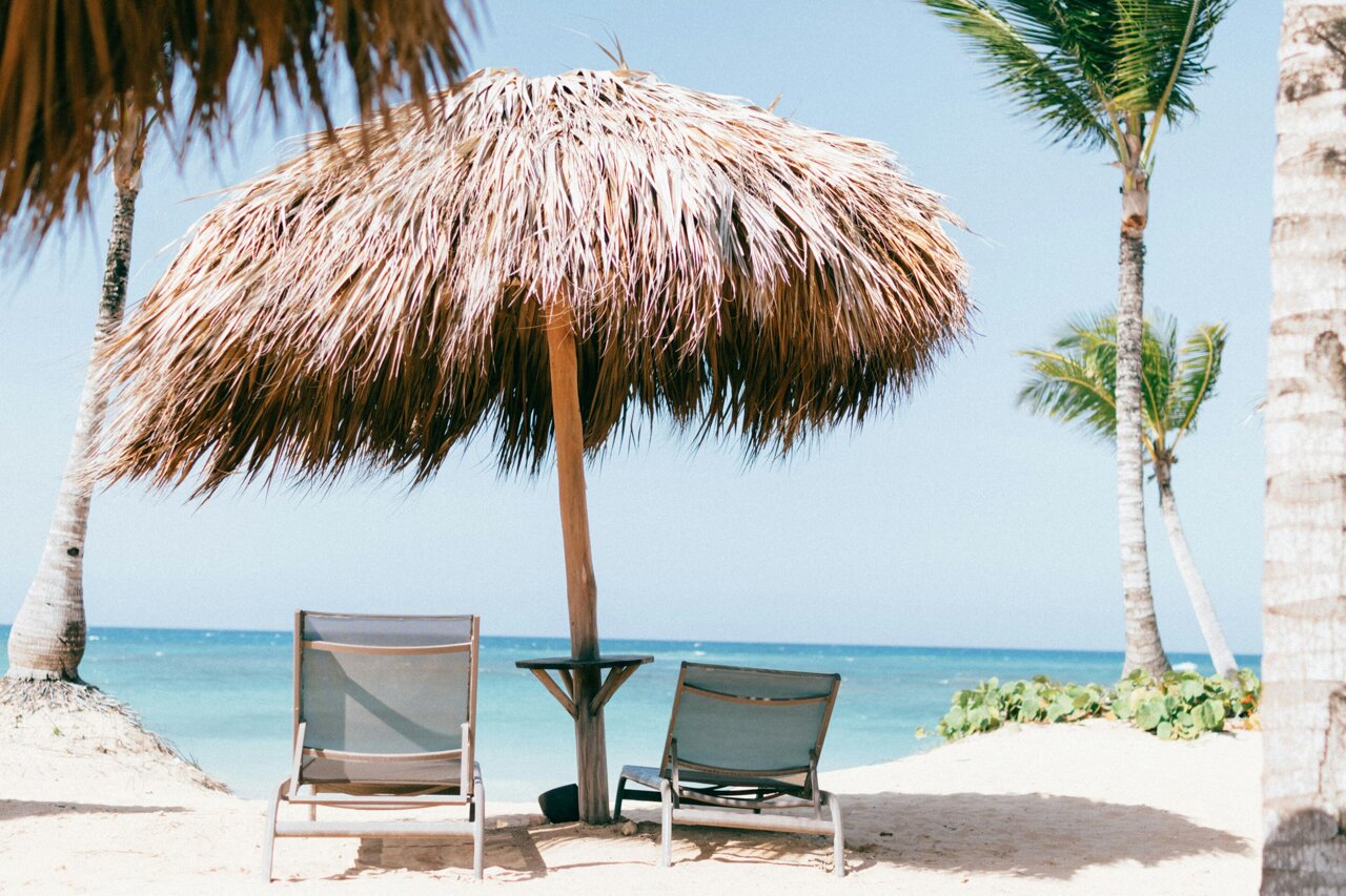 Extra time off from work as a reward makes people feel more human ...