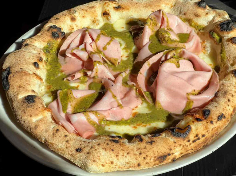 Naples pizza guide - 16 pizzerias not to miss