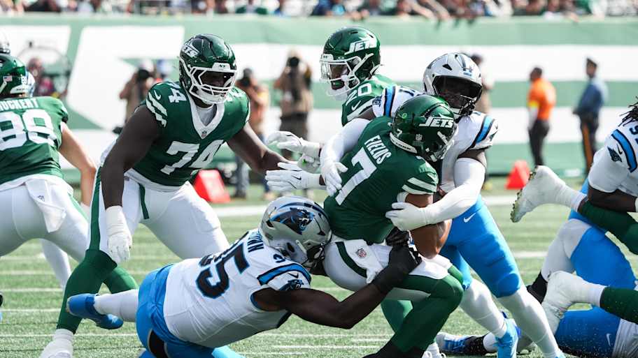 Derrick Brown and Nic Scourton key Panthers' season-best sack fest vs. Jets