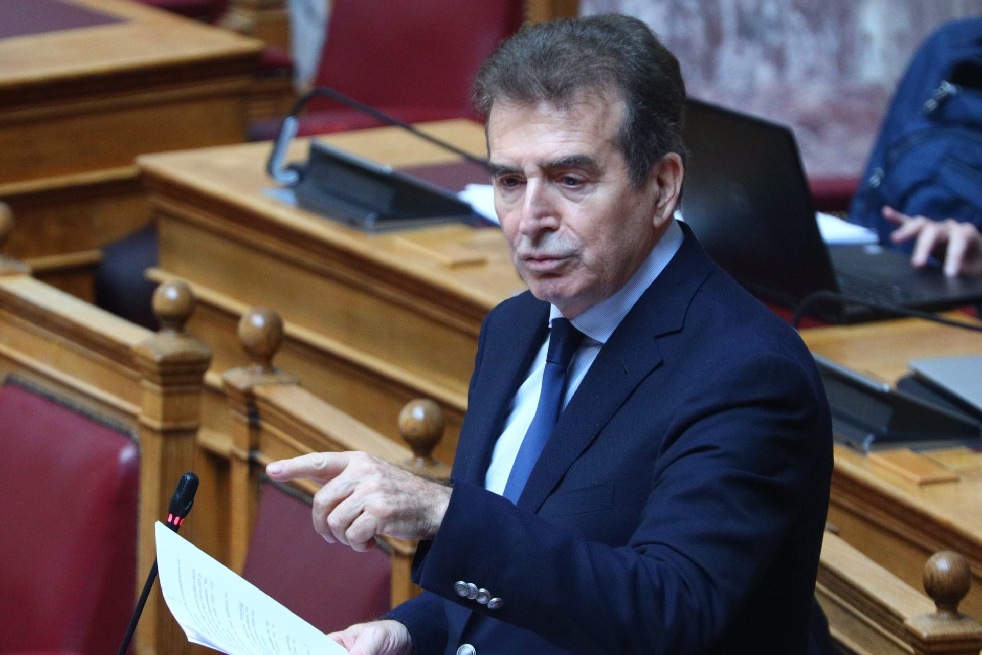 Μ. Χρυσοχοϊδης για Μνημείο Αγνώστου Στρατιώτη: Τώρα είναι μια ευκαιρία ...