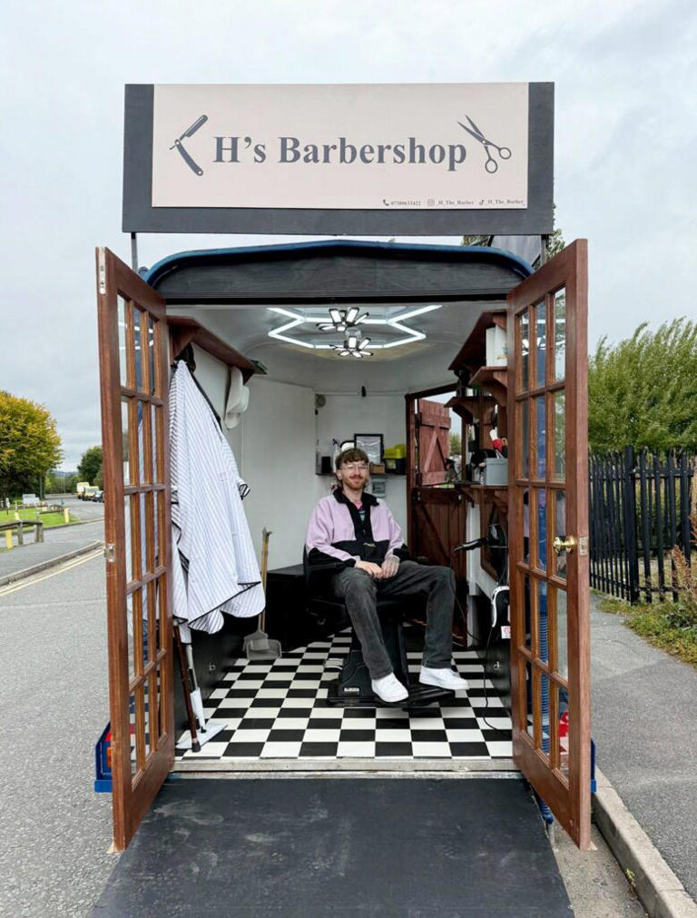 Man opens barbershop on road side in £3k renovated horsebox