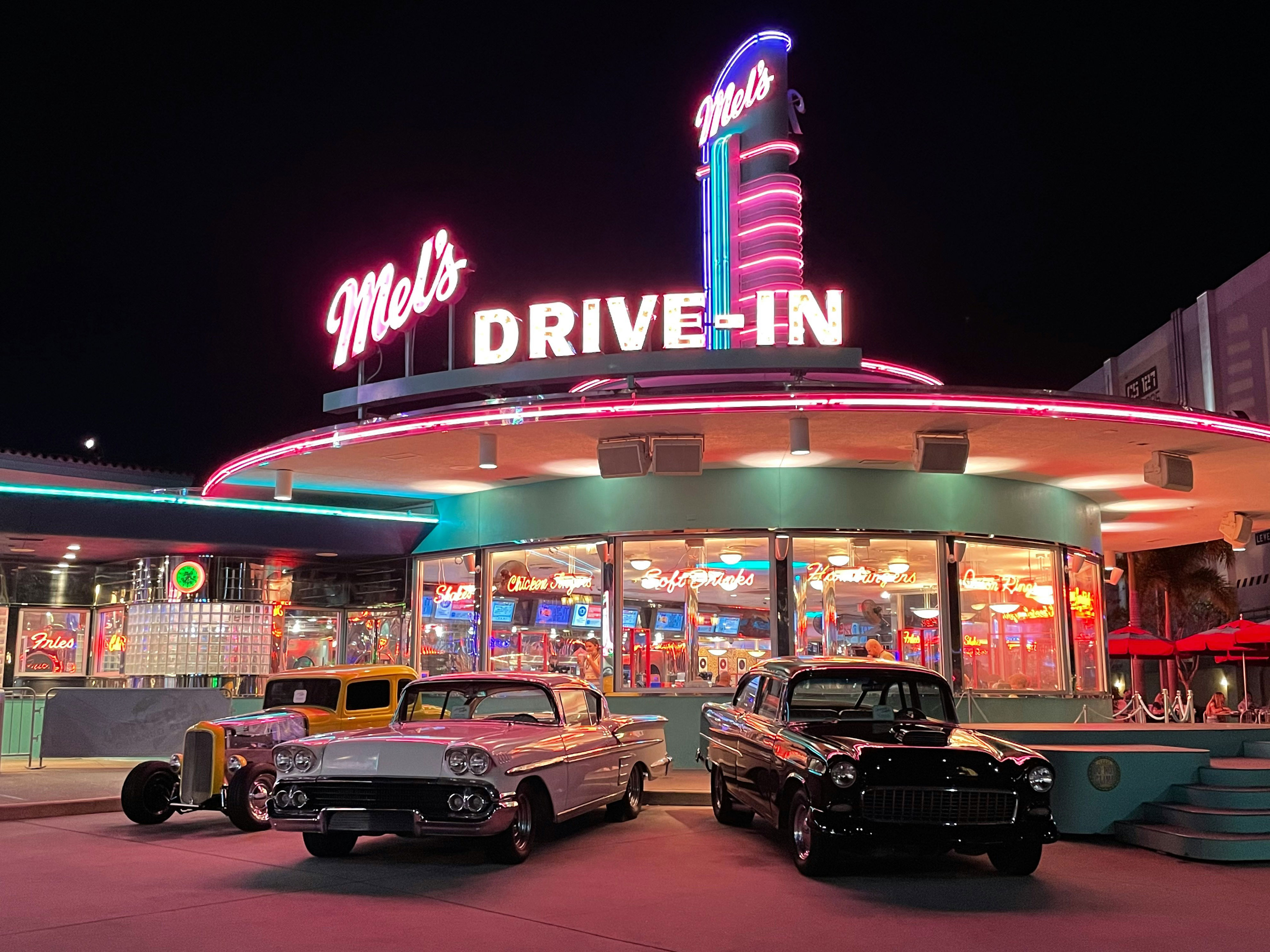The 7 Best Foods to Order at any Classic Diner Restaurant