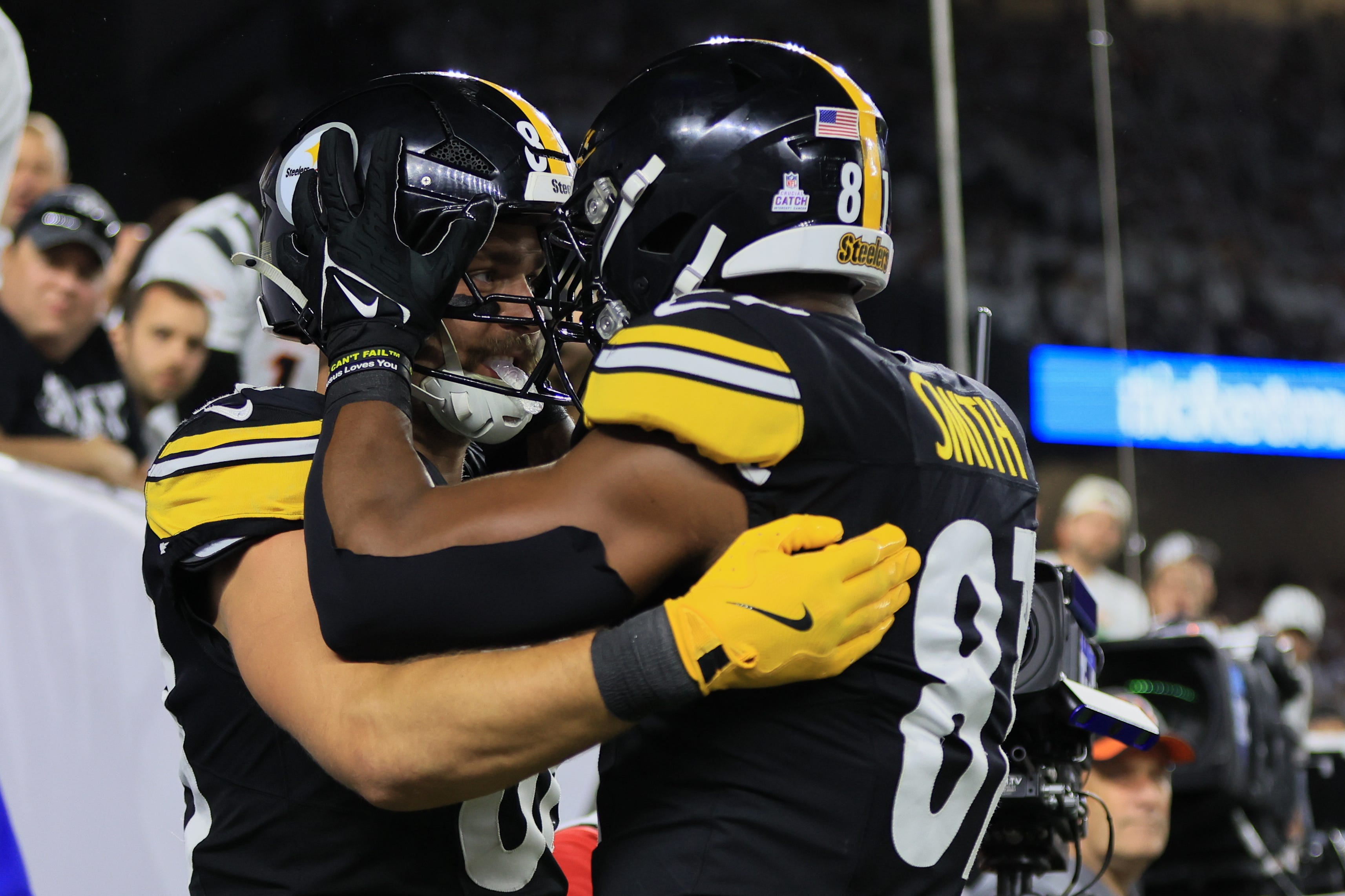 What channel is Sunday Night Football on? Green Bay Packers vs ...