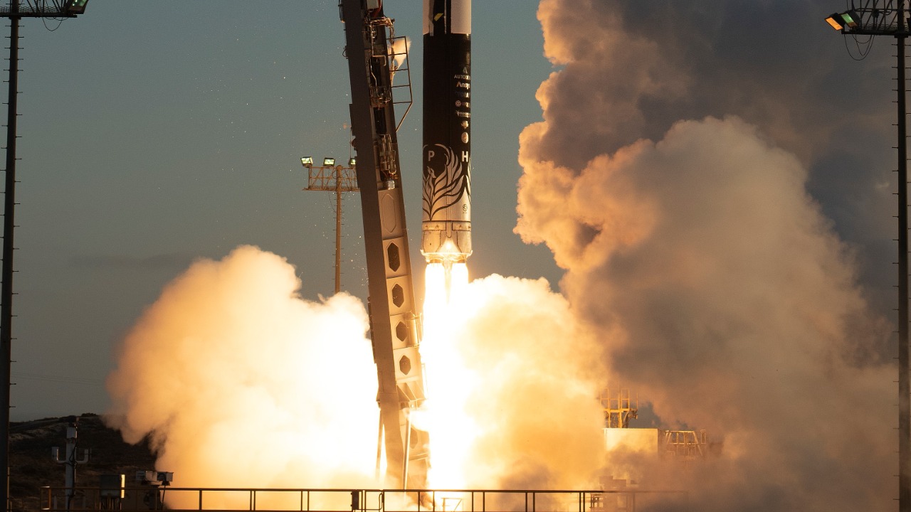 California battery blaze spread heavy metals over 5 miles, 1,200 out