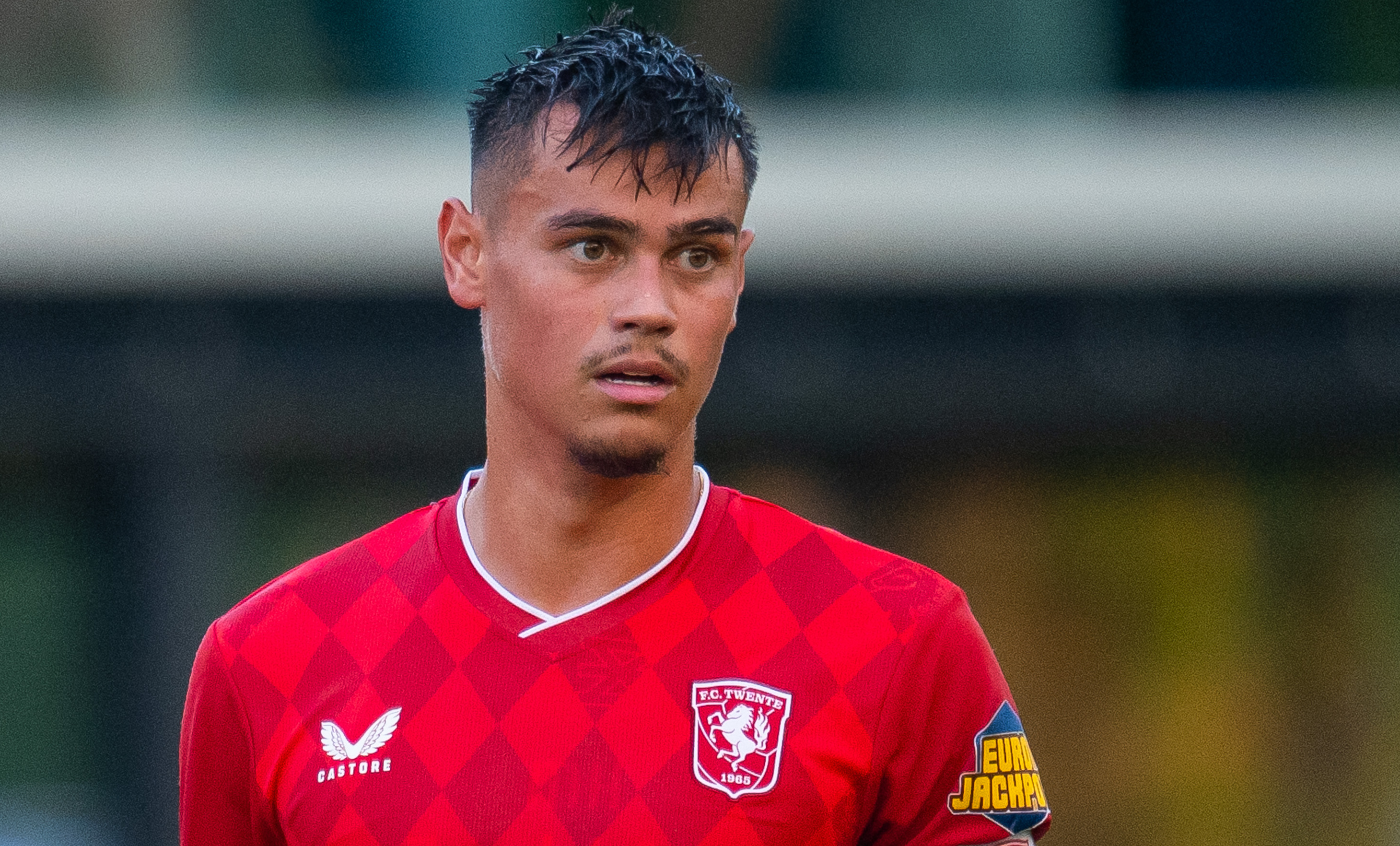 Opvallend: bij Twente afwezige Hilgers traint met Fitz-Jim en Van de Beek
