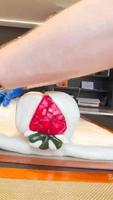 How to create strawberry image candy