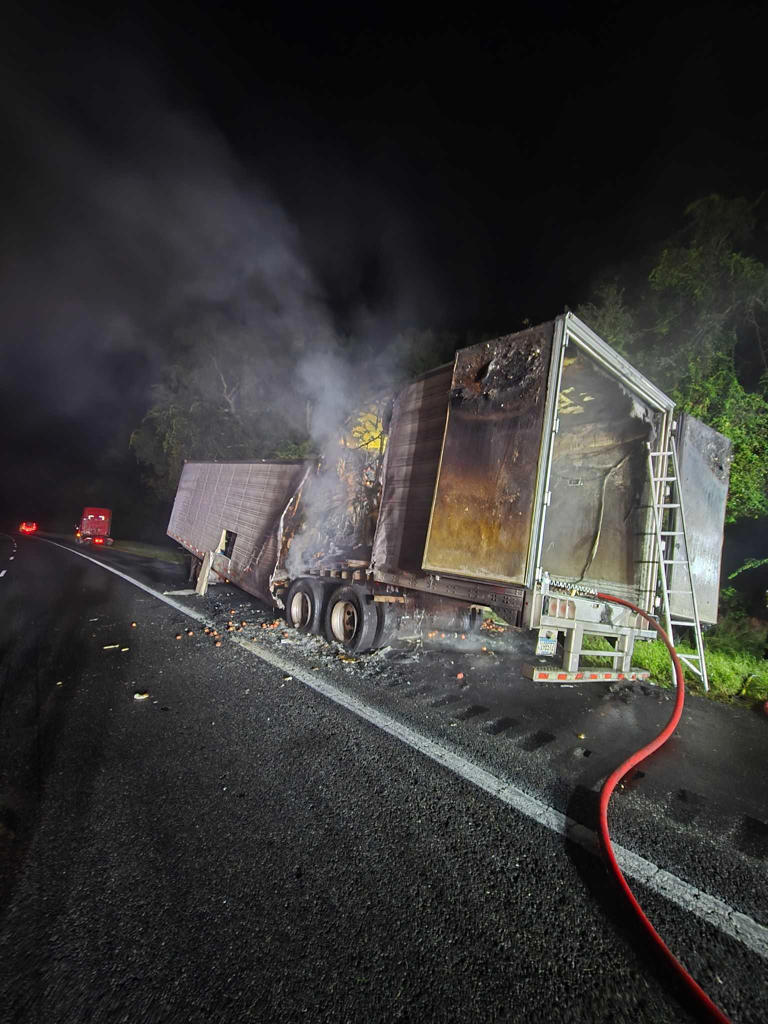 Semi-truck filled with tomatoes catches fire on I-75 in Sumter County