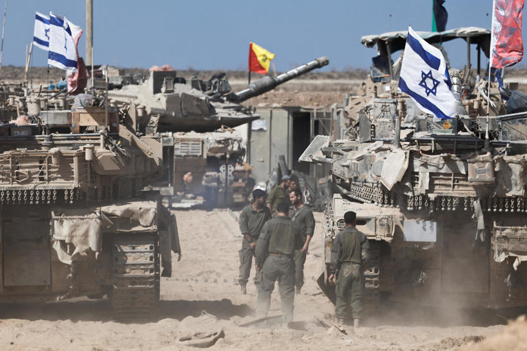 Top U.S. officials return to Israel after violence tests Gaza ceasefire