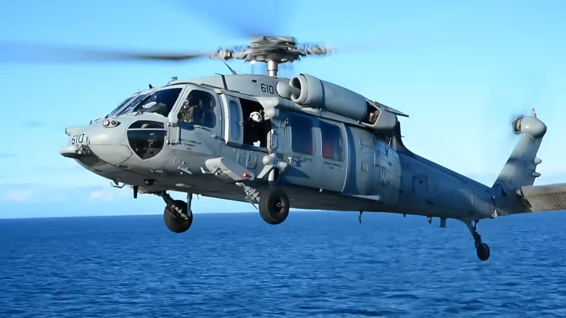 U.S. Navy Helicopter Near Venezuela – What Really Happened?