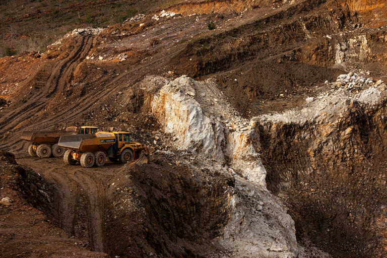 Turning mine waste into clean water: Research shows promise for acid ...