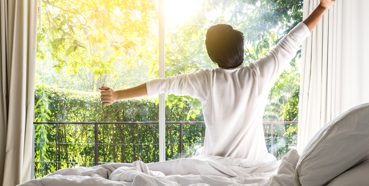 How to keep daylight saving time from ruining your sleep, according to ...