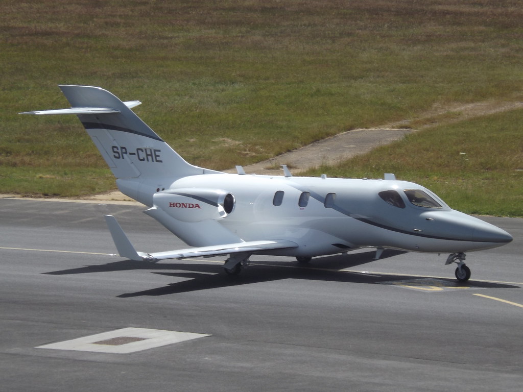 Meet the HondaJet Echelon: Honda's World-First Light Jet Soaring Non ...