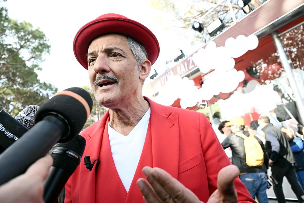 Mina canta il jingle a 'La pennicanza', Fiorello emozionato: "Grazie di ...
