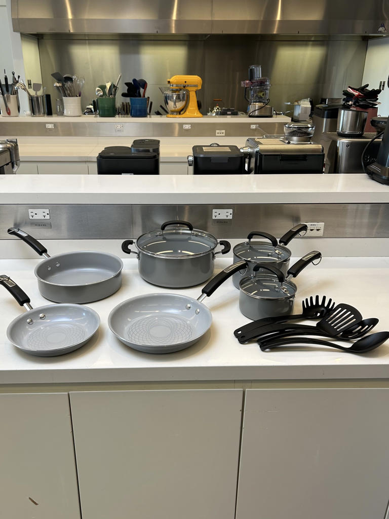 We tested the best ceramic cookware sets—these 6 outperformed the rest