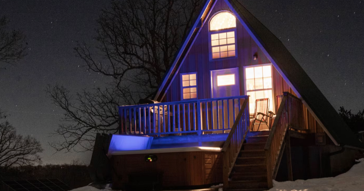 5 A-Frame Arkansas Vacation Rentals for the Coziest Fall Getaway