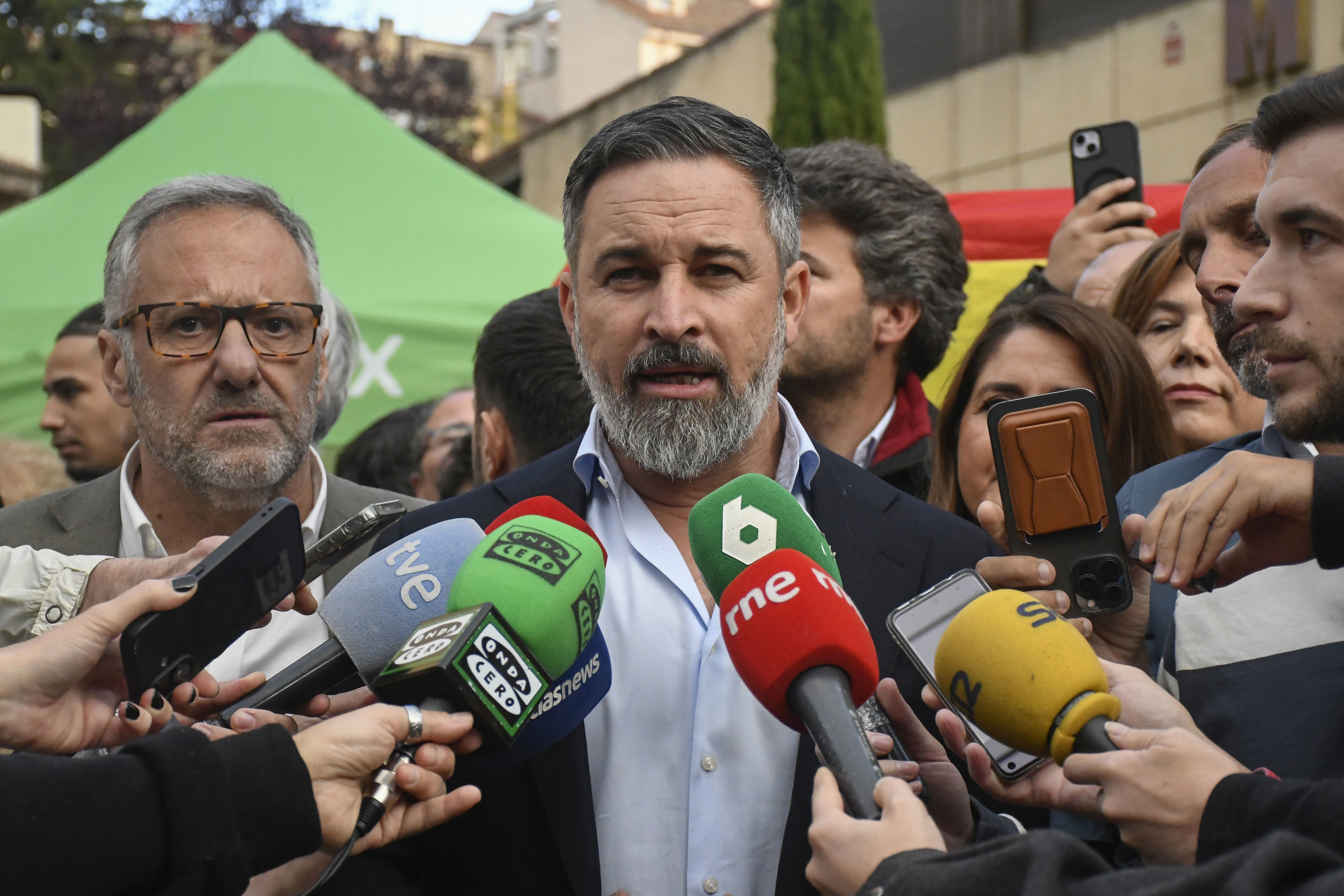 Abascal arranca la precampaña en Castilla y León al choque con el PP ...