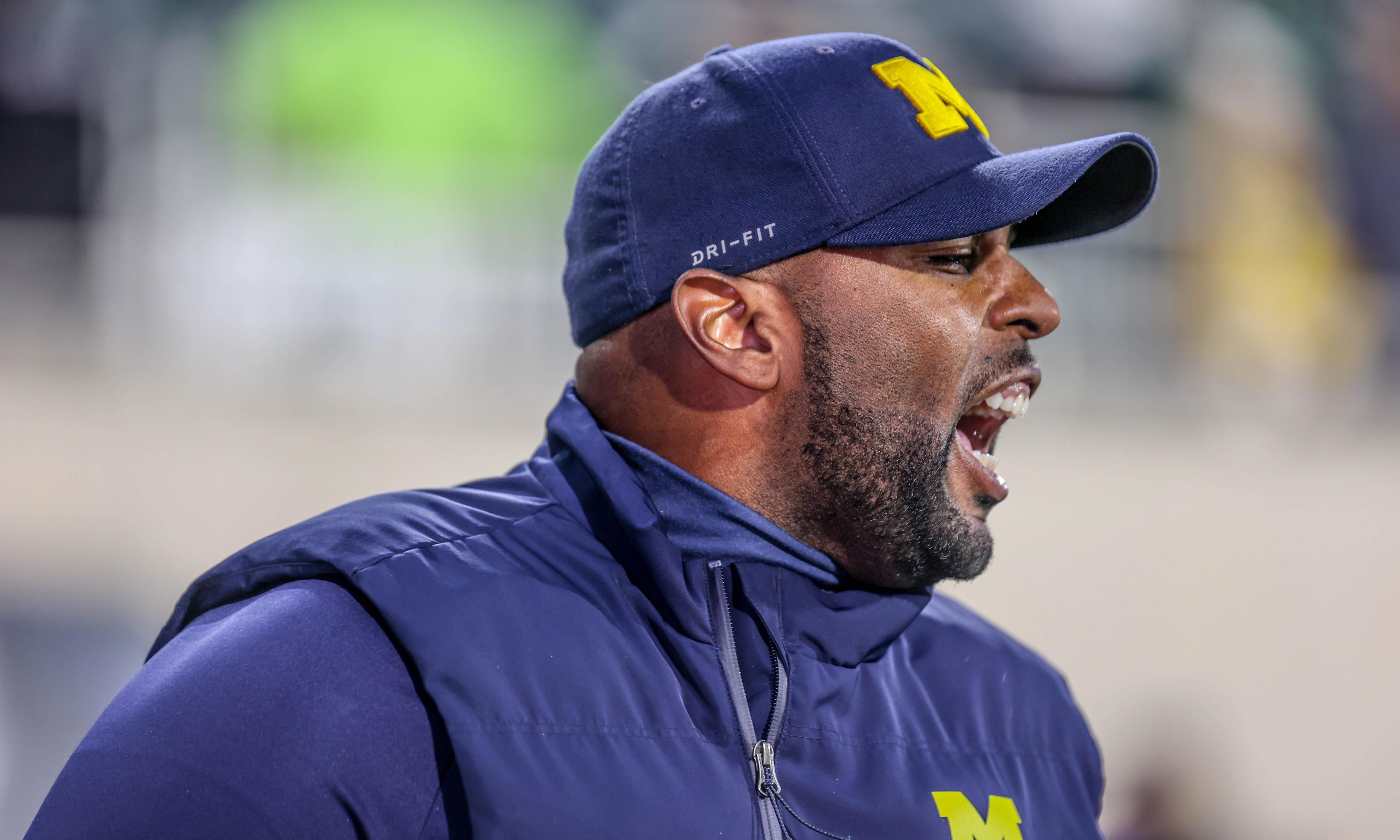 Michigan football reveals uniform combination for primetime rivalry ...