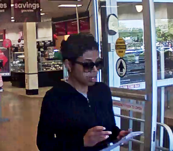 Two suspects sought in relation to Chesterfield credit card fraud