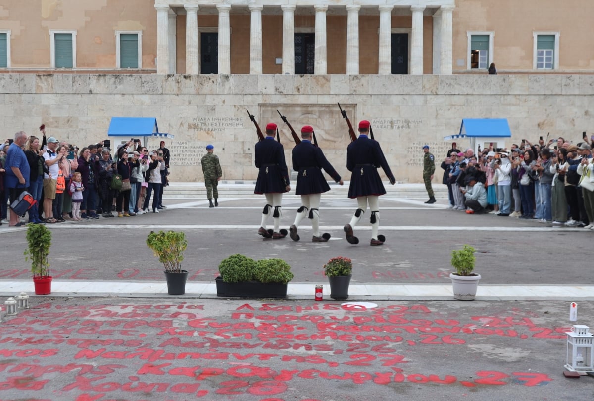 Άγνωστος Στρατιώτης: Πού στοχεύει το Μαξίμου μετά την ψήφιση της ...