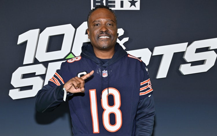 Jason Weaver celebrates arrival of newborn son