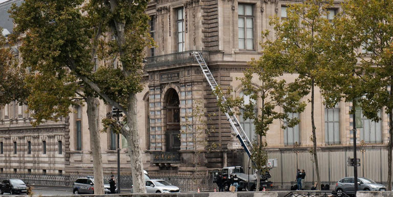 The Louvre Jewelry Heist Is Just the Latest—Here Are Five More ...