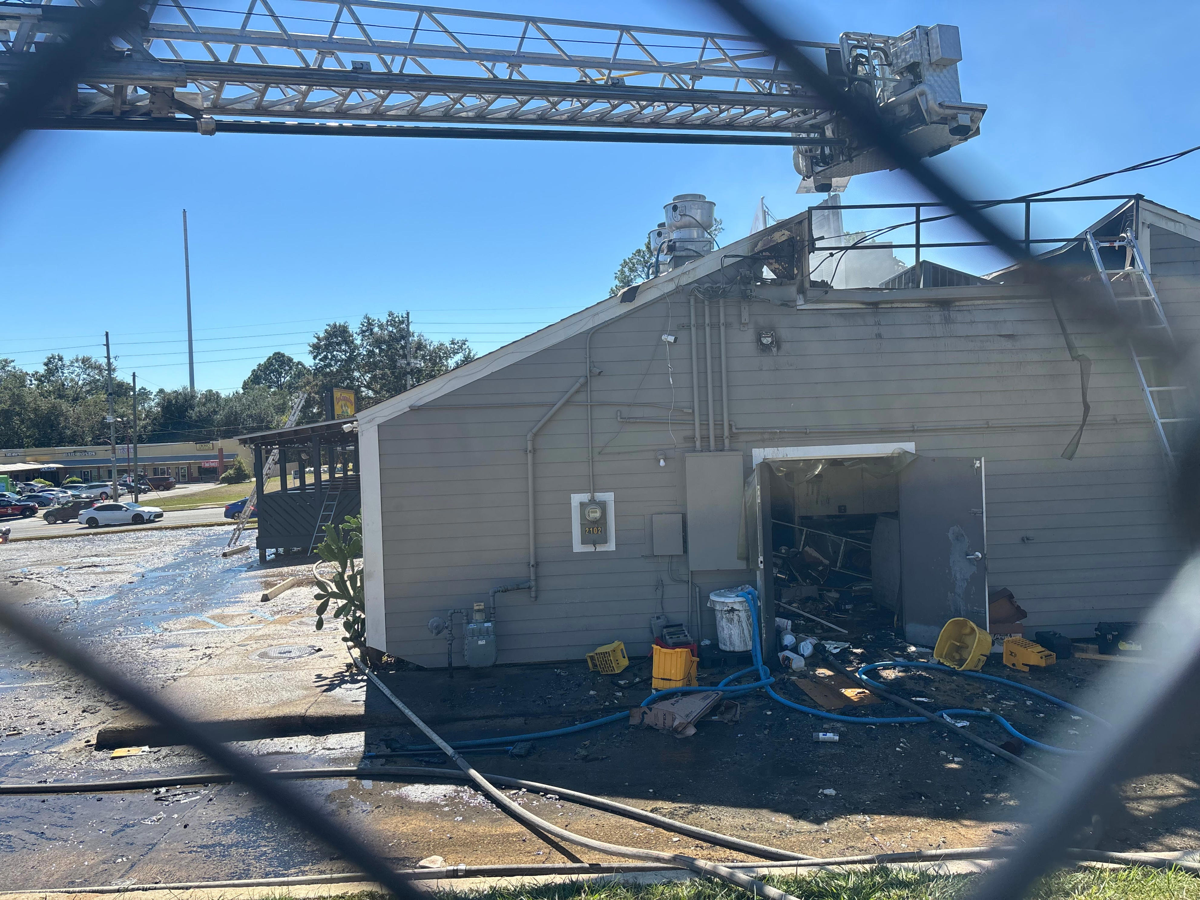 Employee, owners devastated after blaze at Los Compadres Mexican restaurant