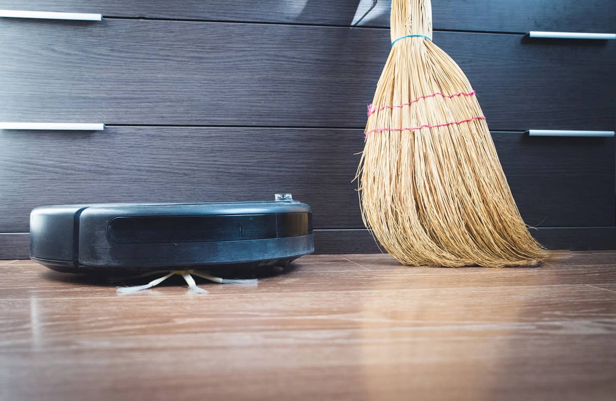 The robot mop habits that finally make the floors stay clean