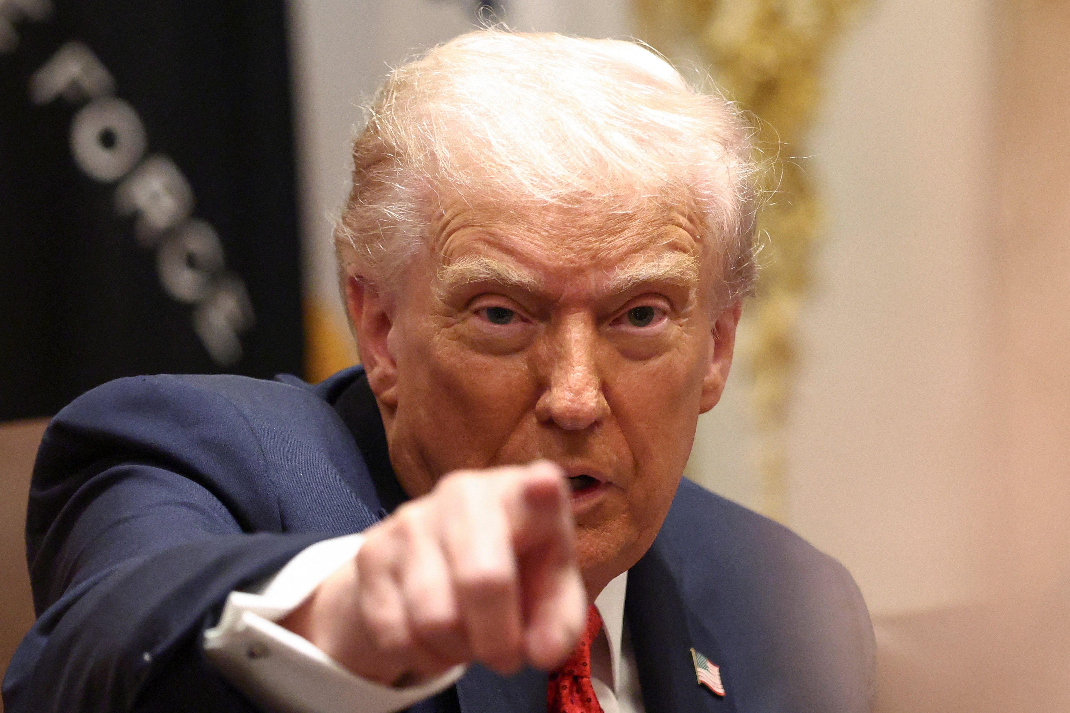 President Trump threatens to 'eradicate' Hamas if it doesn't uphold ...