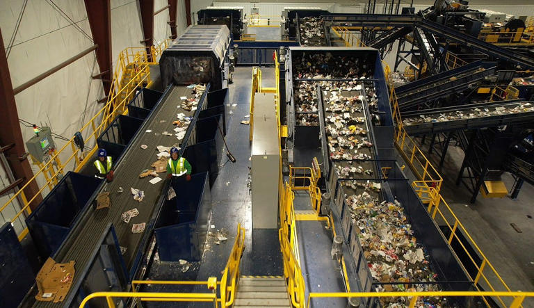 ‘Feed the Cart’ campaign aims to simplify recycling across Chicago region