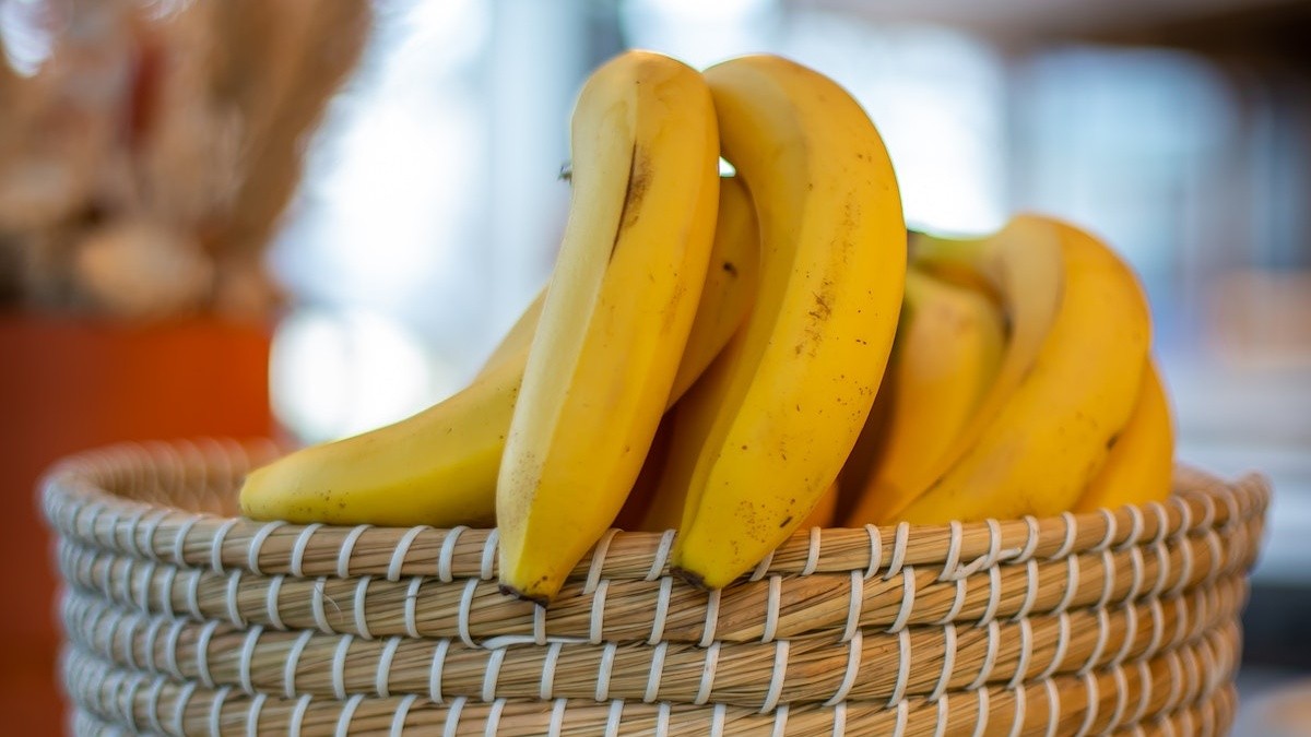 The 30-Day Banana Breakthrough: Two Kitchen Secrets That Halt Ripening ...