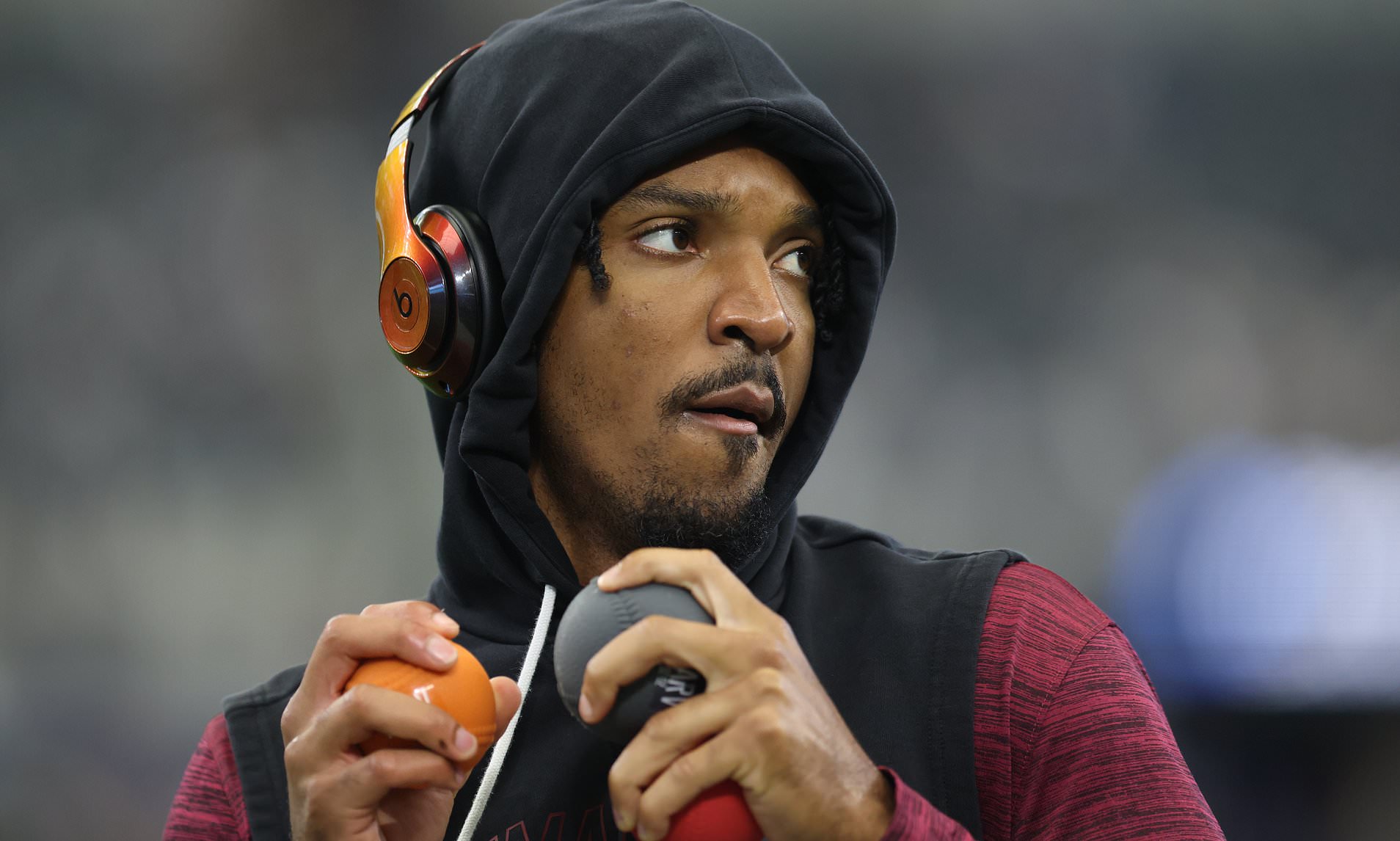 Commanders issue major update on quarterback Jayden Daniels' hamstring ...