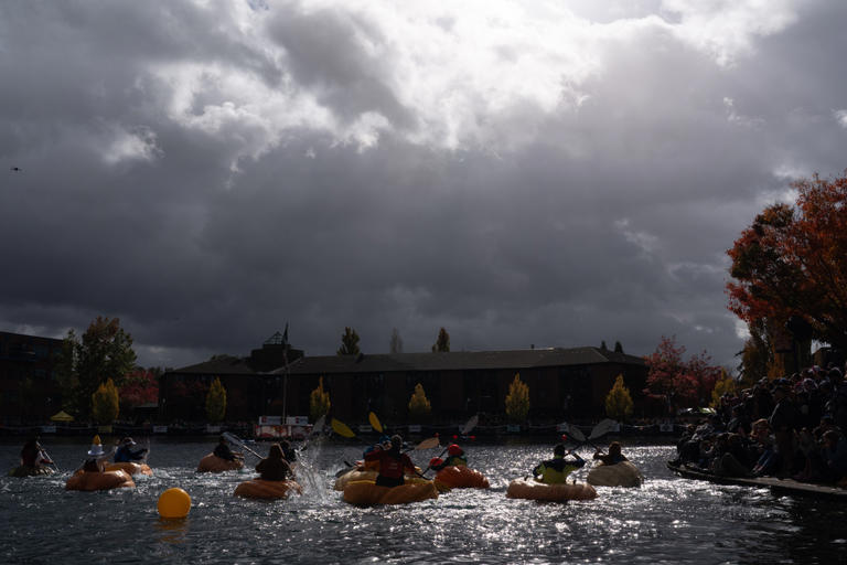 Giant, floating pumpkin races draw large crowds to annual event in Oregon