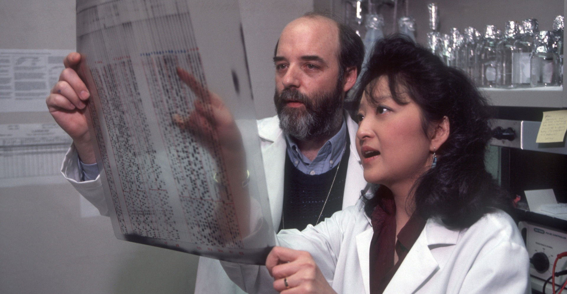 Which countries spend the most money on cancer research?