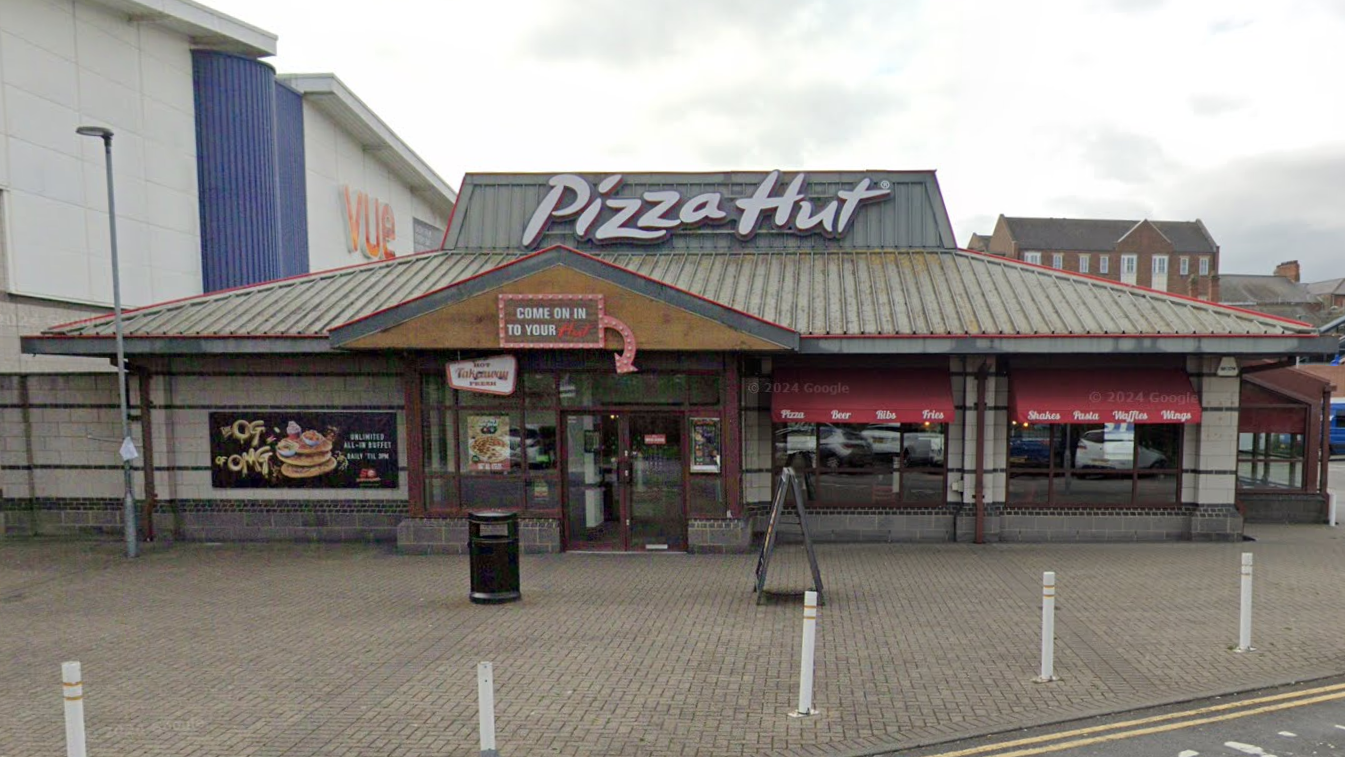 Pizza Hut worker 'shocked' at sudden closure