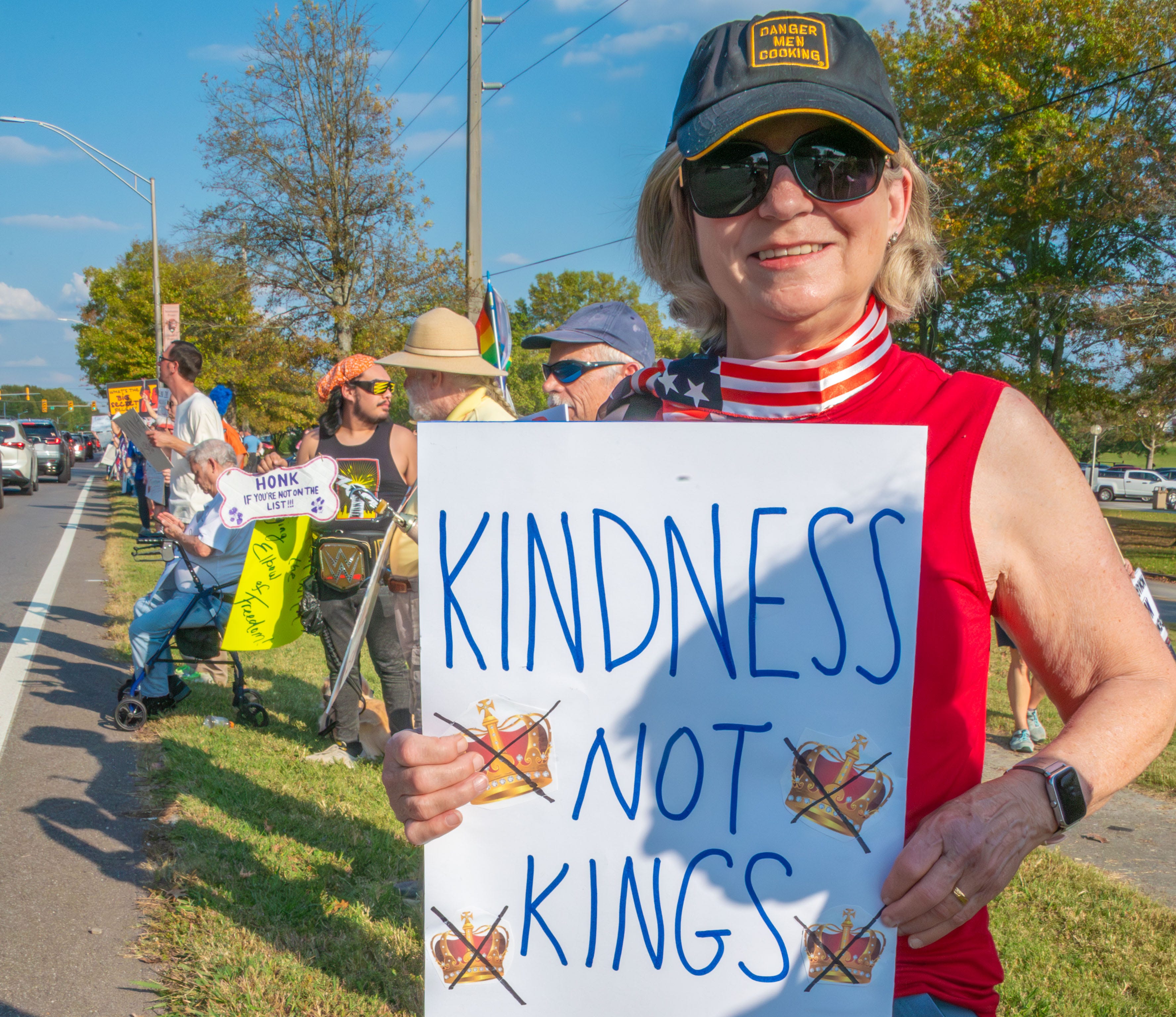 People line part of Oak Ridge Turnpike to protest against President ...