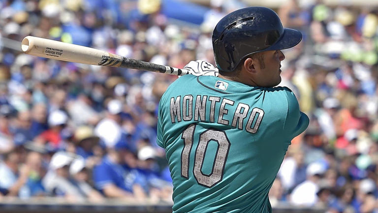 Former Seattle Mariners catcher Jesús Montero dies after motorcycle crash