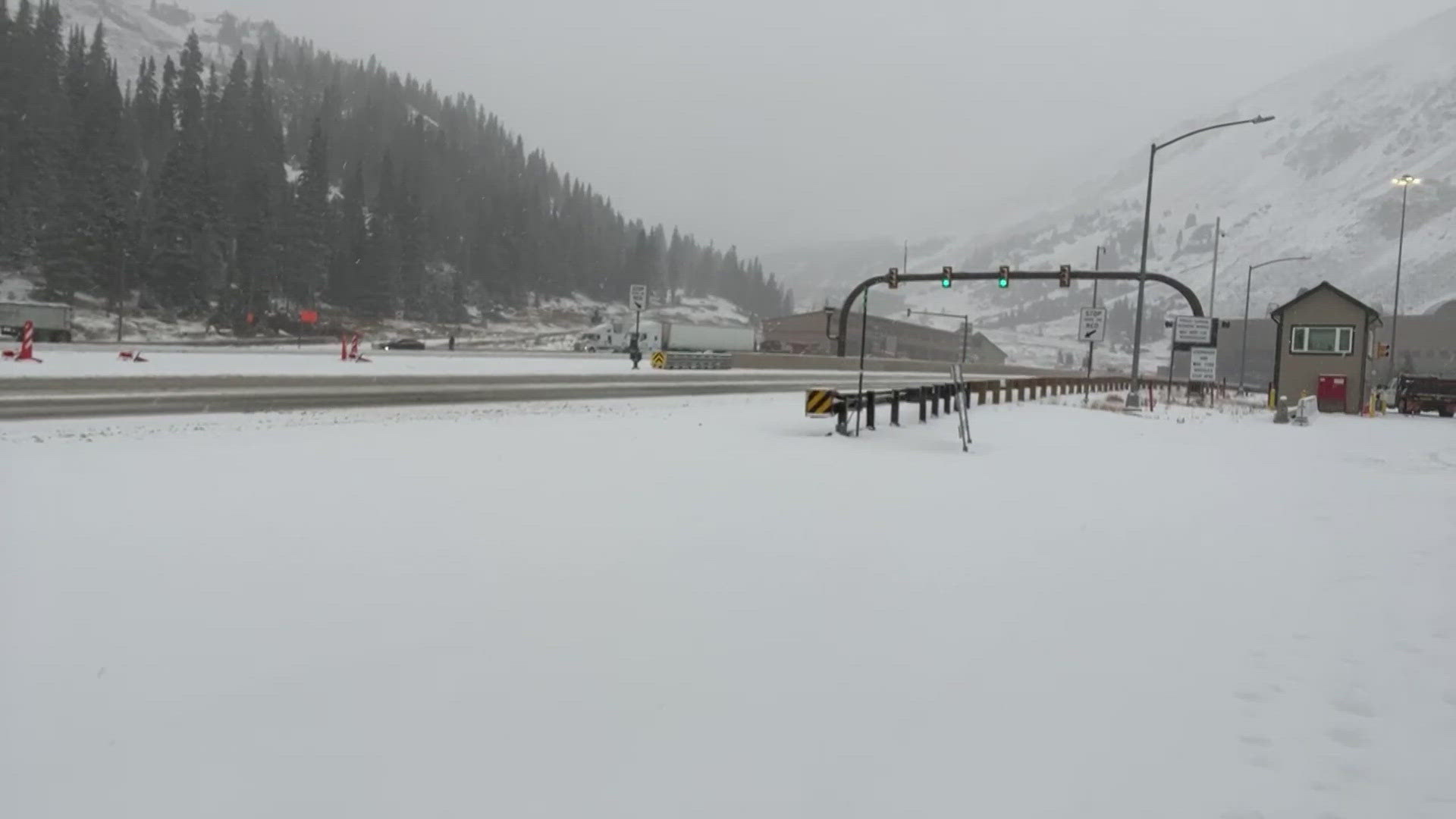 Snow causes closures of Interstate 70