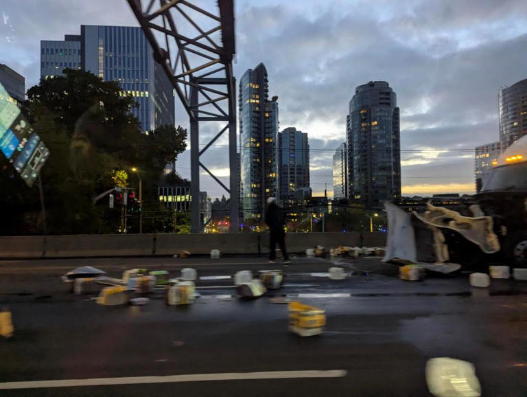 Two semi crash slows traffic on northbound Interstate 5 Monday morning