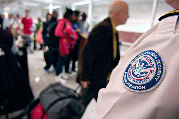 Atlanta airport warning travelers of security line delays due to TSA ...