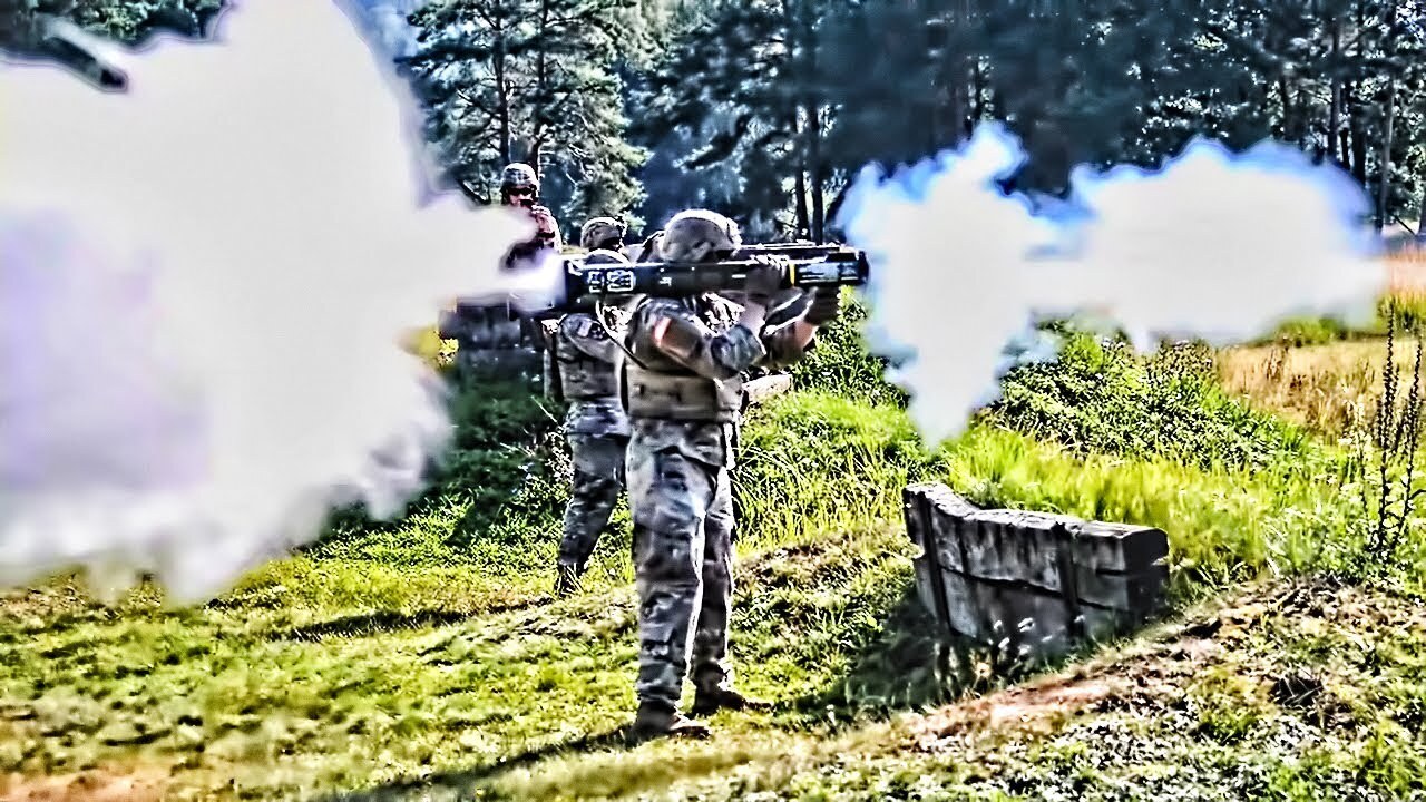 Soldiers Fire AT4 First Time
