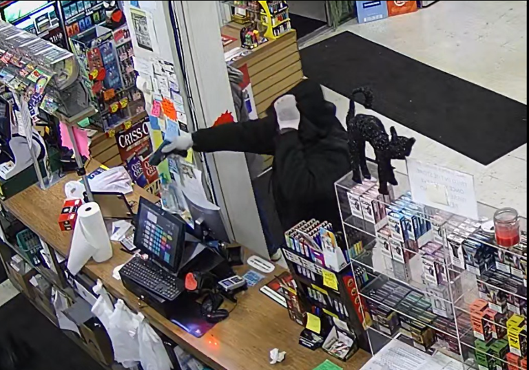 Huntingdon Borough Police investigating robbery at Puff ‘N Snuff