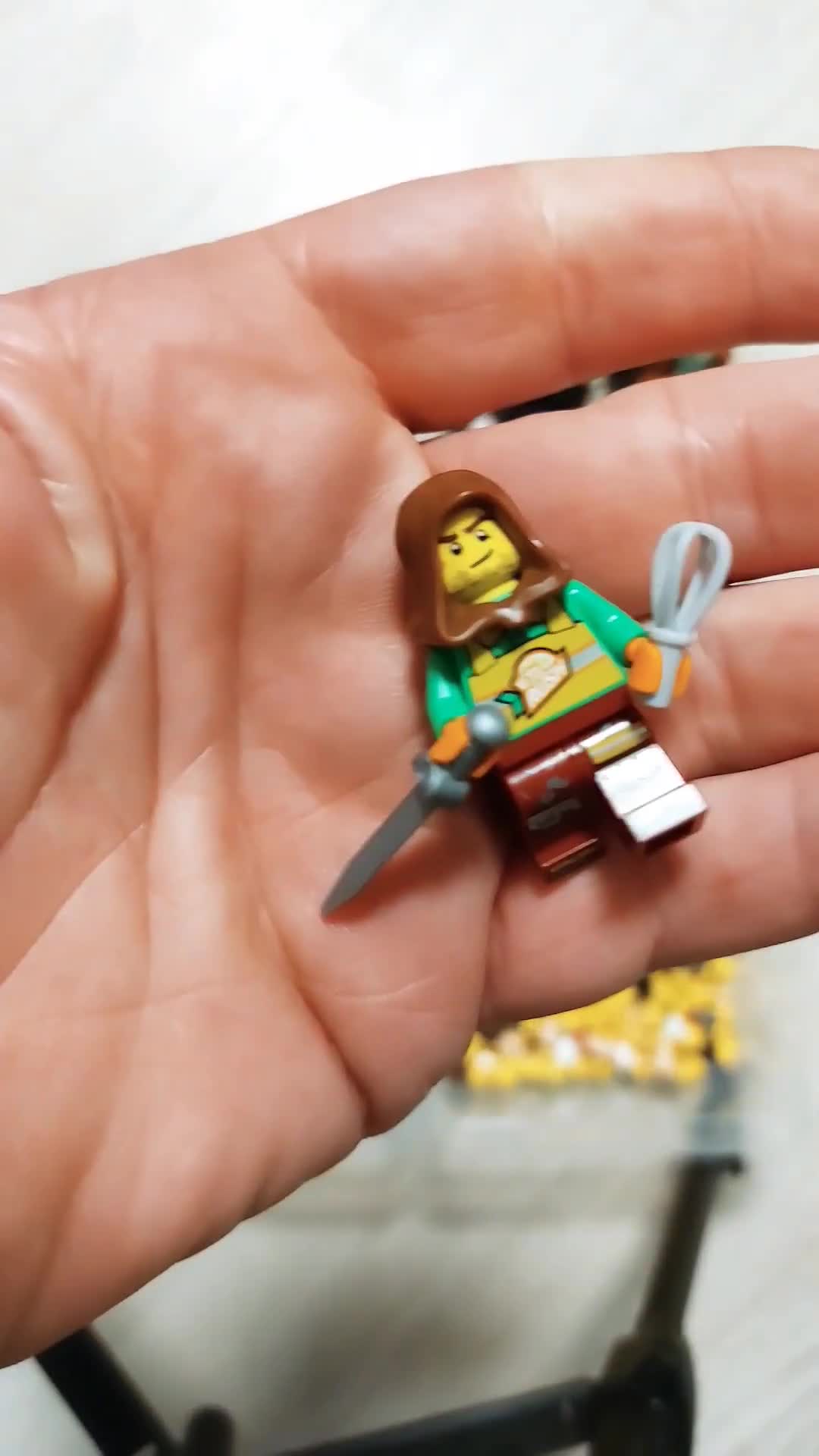 Titel: LEGO Minifiguren Rausch: Tauche ein in die Welt der Kreativität ...