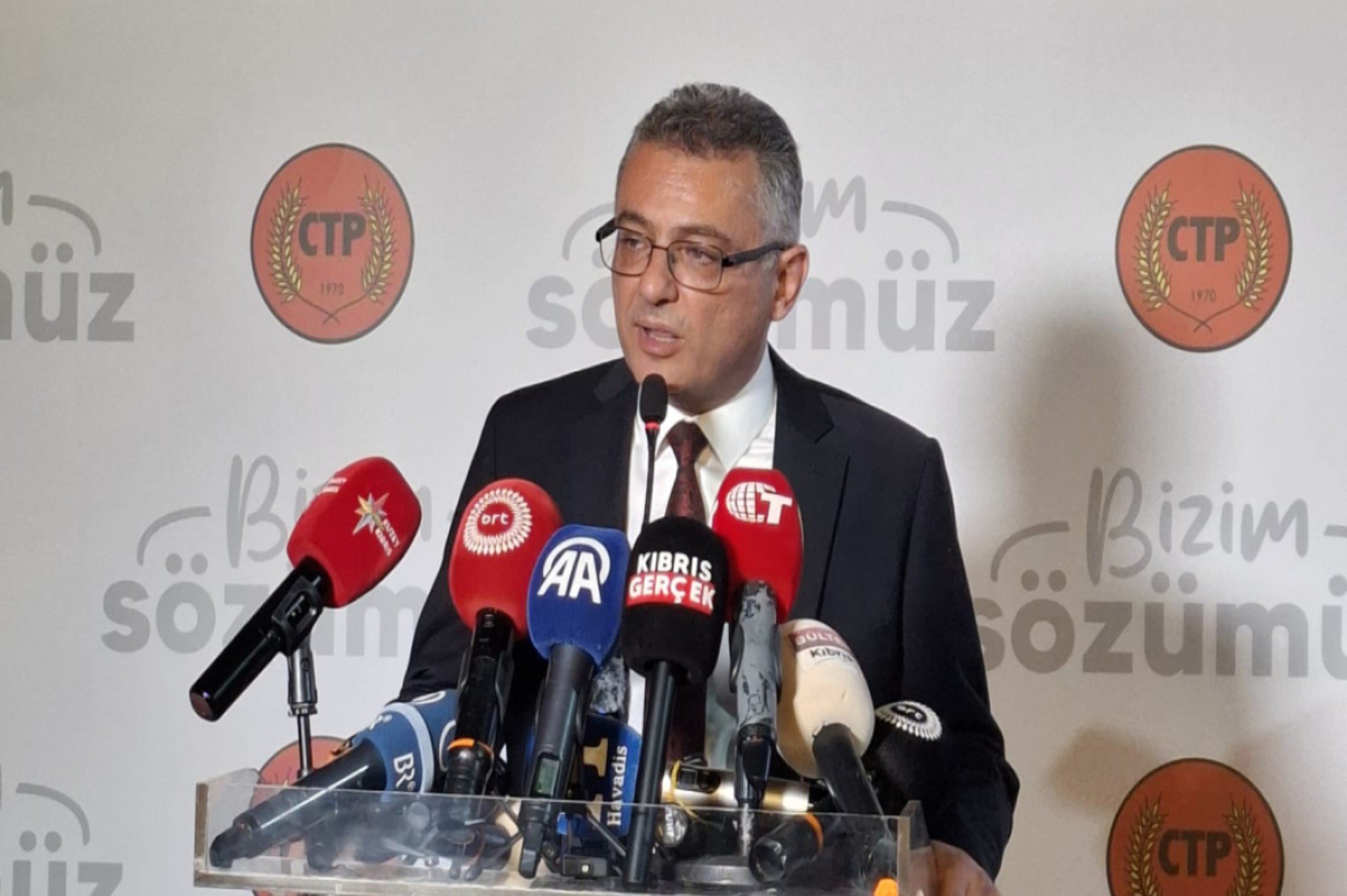 Πανηγυρίζουν τα τουρκοκυπριακά ΜΜΕ για την επικράτηση του εκλεκτού των ...