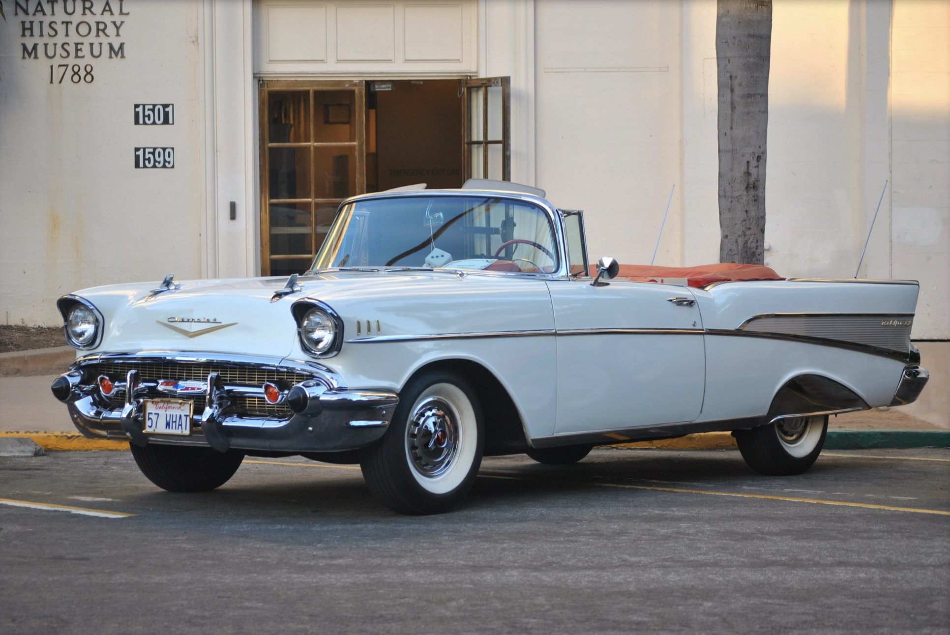 22 Photos of Vintage Convertibles That Make You Want to Hit the Open Road