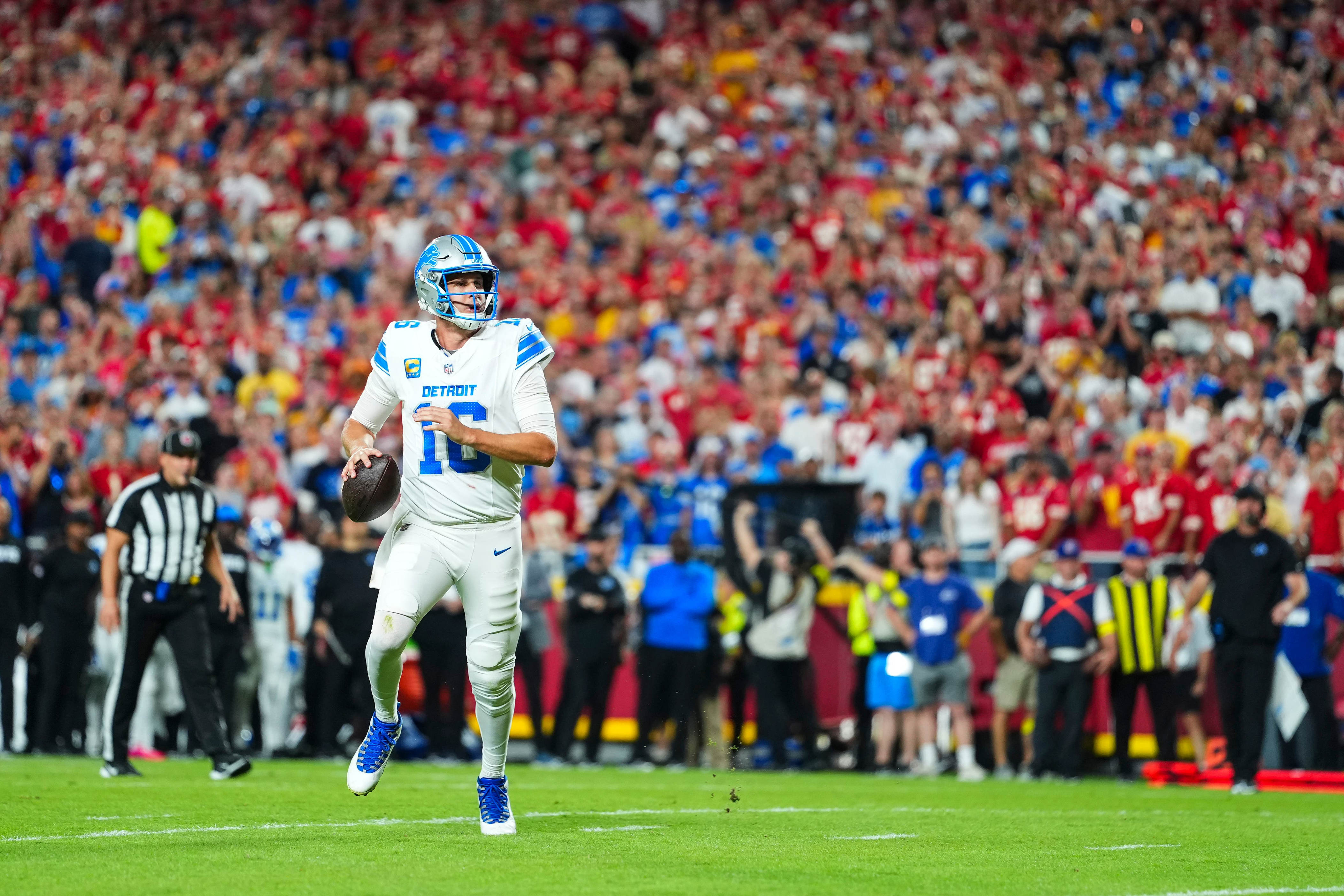 DraftKings Promo Code: Claim $300 Bonus For Buccaneers-Lions MNF