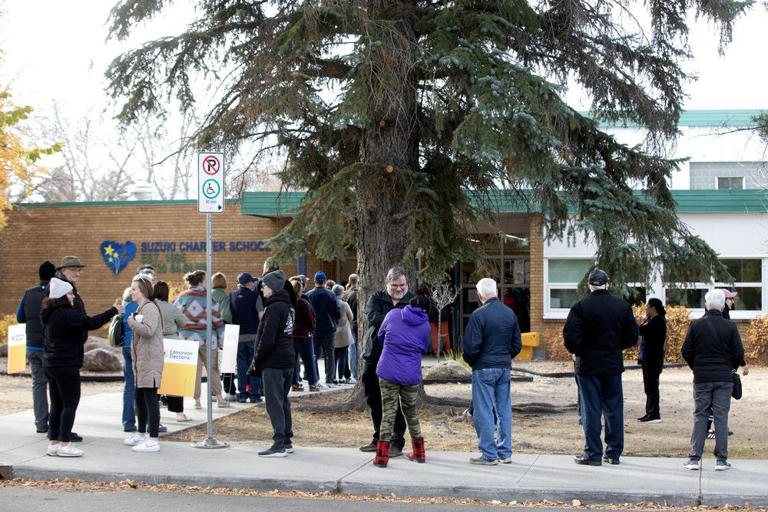 Edmonton Election 2025 live updates: Long lines reported at some ...