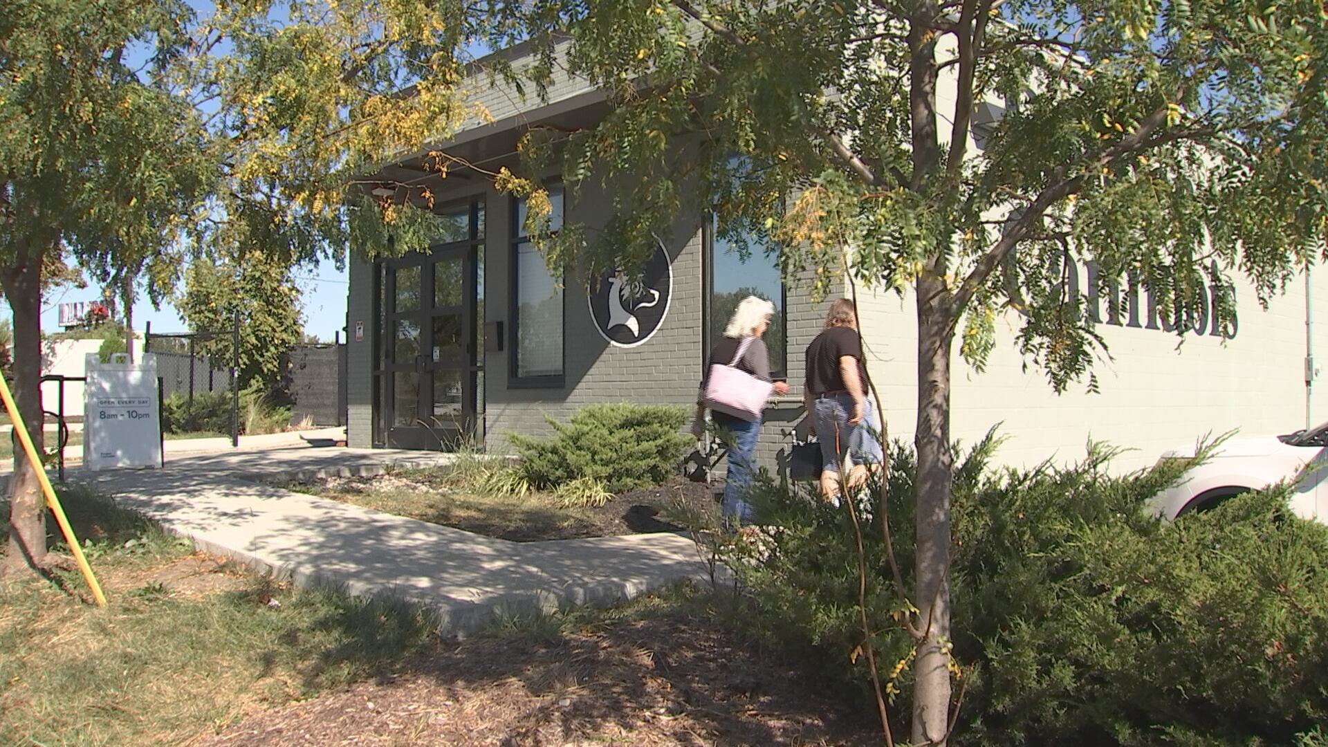 Missouri marijuana dispensaries may get curbside pickup option